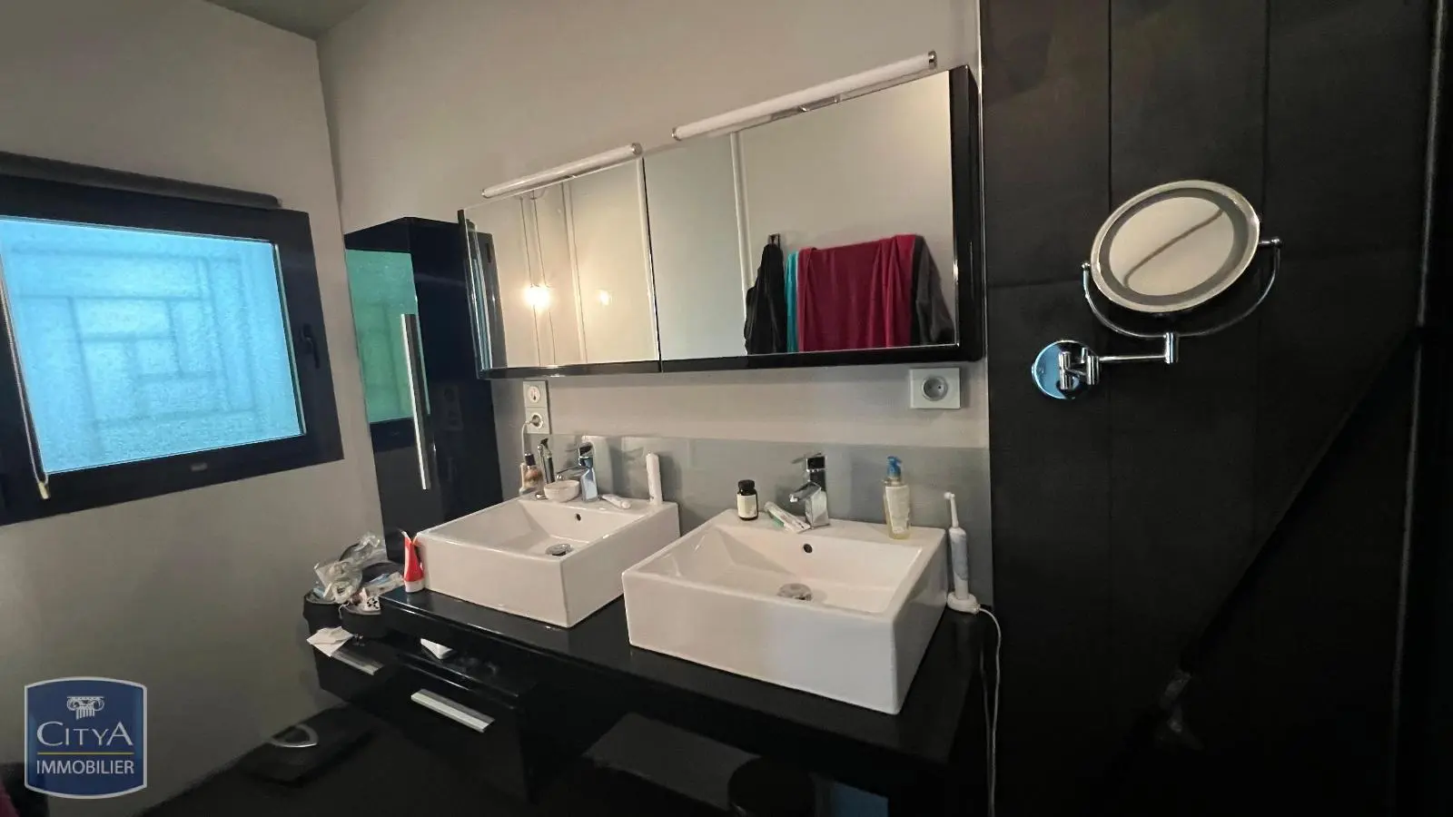 Vente maison Vœuil-et-Giget (16400) 5 pièces 185m², 632 000€ | Citya